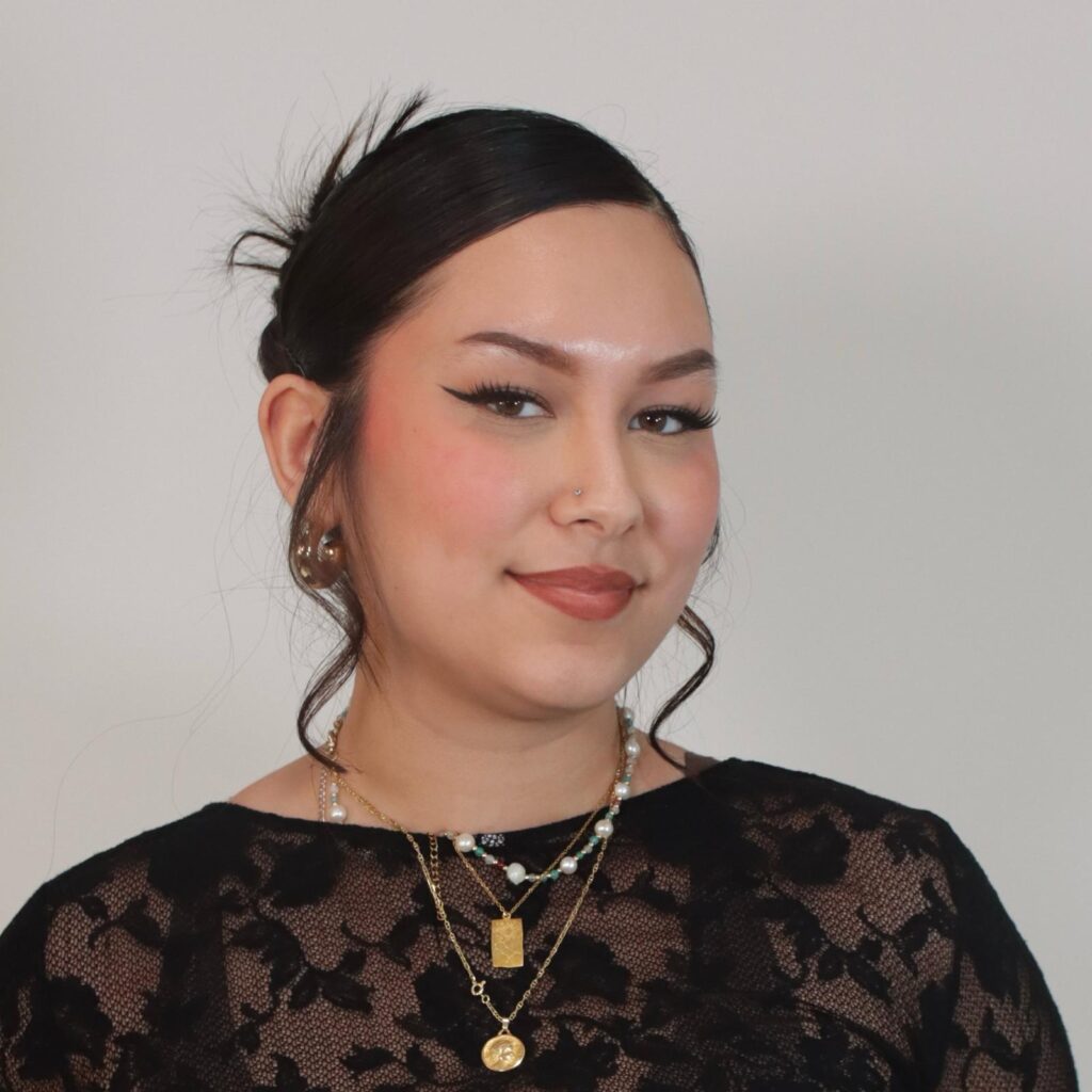 Emma Mora - Community Manageuse & Formatrice Easy Learn